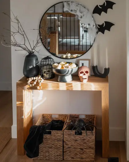 25 Hauntingly Beautiful Halloween Entryway Ideas You’ll Love - DiscussDiy