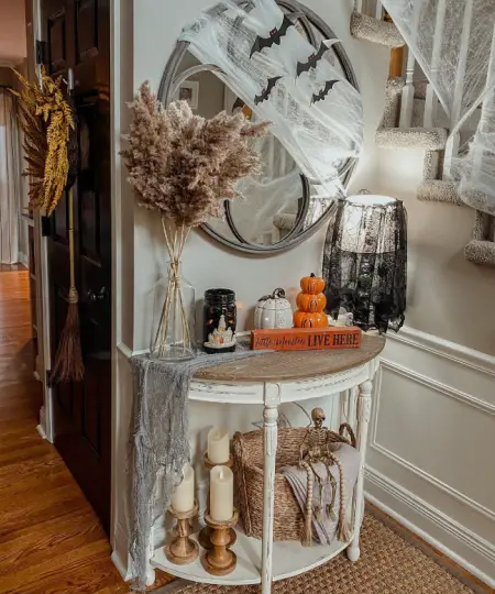 25 Hauntingly Beautiful Halloween Entryway Ideas You’ll Love - DiscussDiy